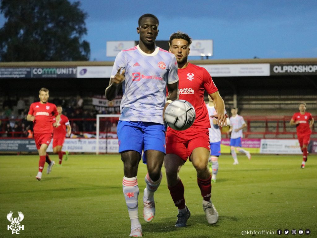 18 - Official Website of the Harriers - Kidderminster Harriers FC